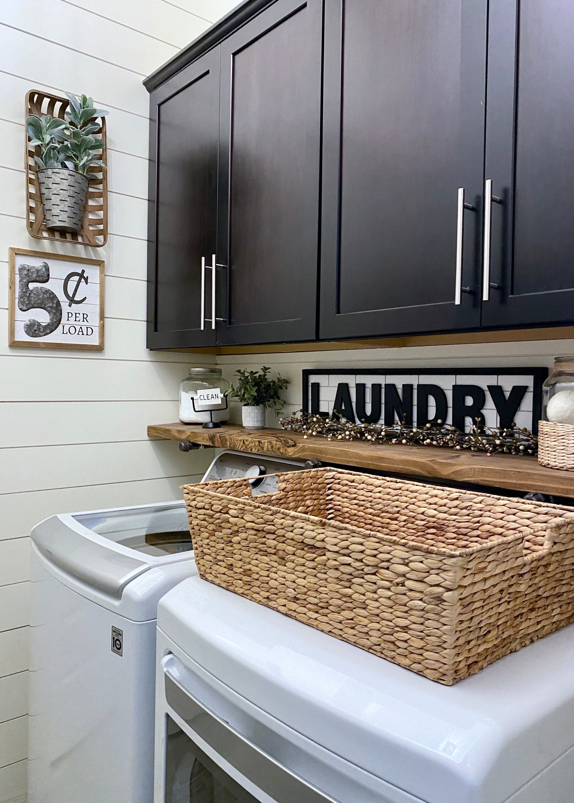 Farmhouse Laundry Room Ideas